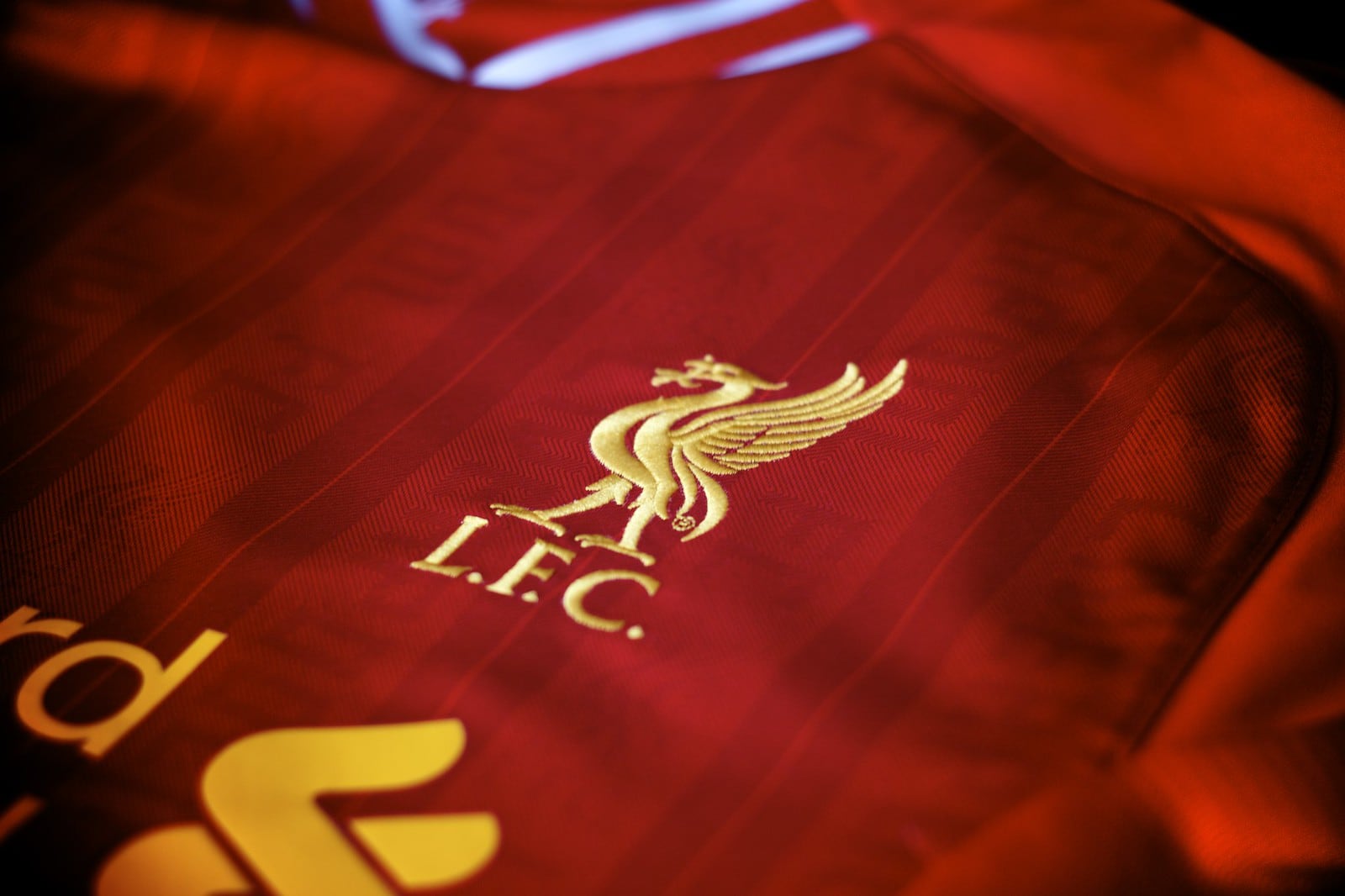 Top 5 Liverpool kits of the Premier League era